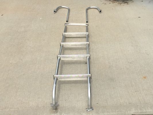 Broken Ladder - Chinook RV